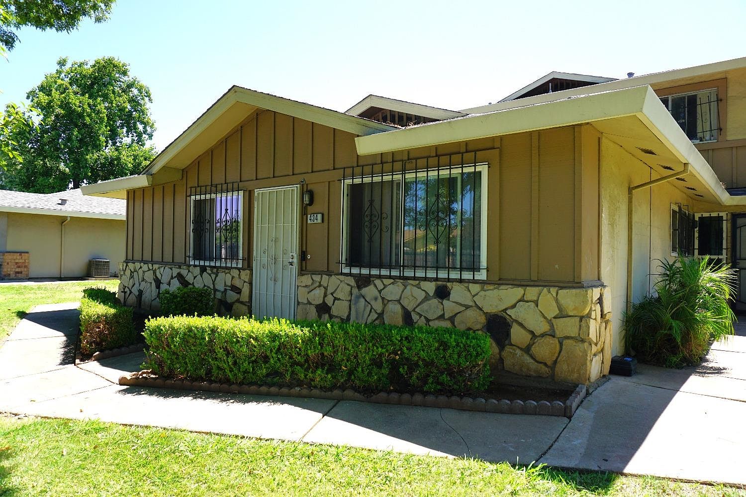 434 E Bianchi Rd APT 1, Stockton, CA 95207 | Zillow