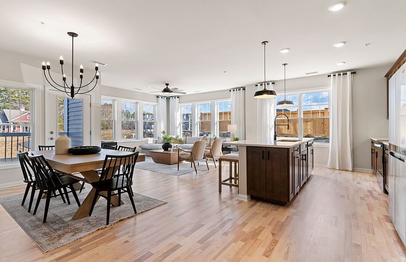 6 Stratton Dr UNIT 312, Woburn, MA 01801 | Zillow