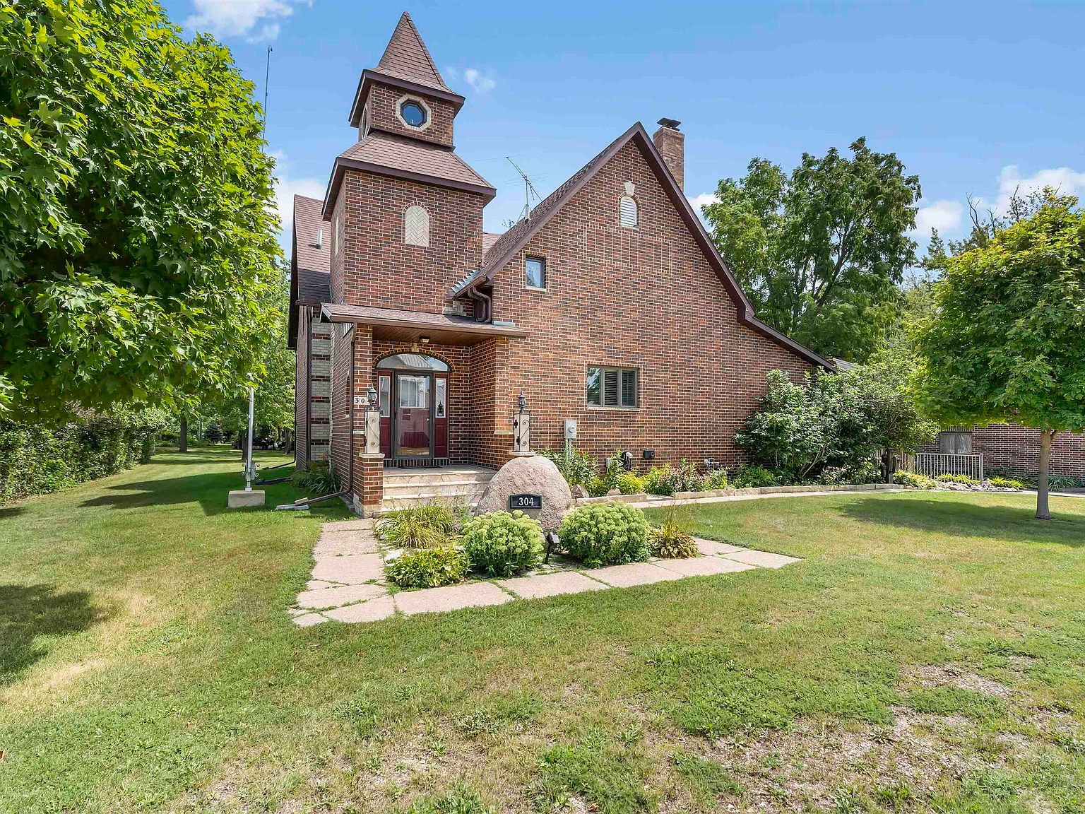 304 100th St E, Stanley, IA 50671 | Zillow