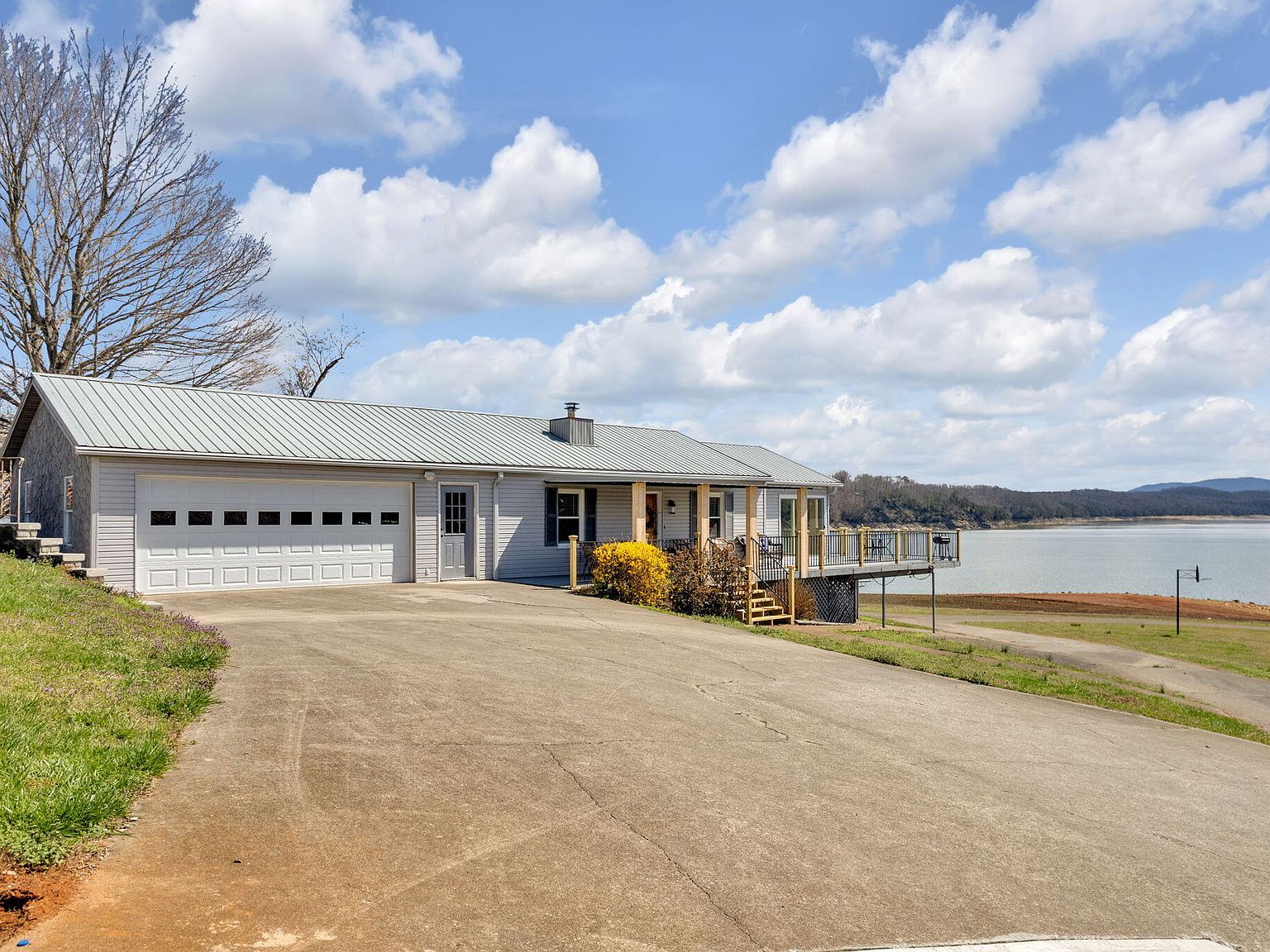 2023 Oak Grove Rd, Dandridge, TN 37725 | MLS #1391535 | Zillow