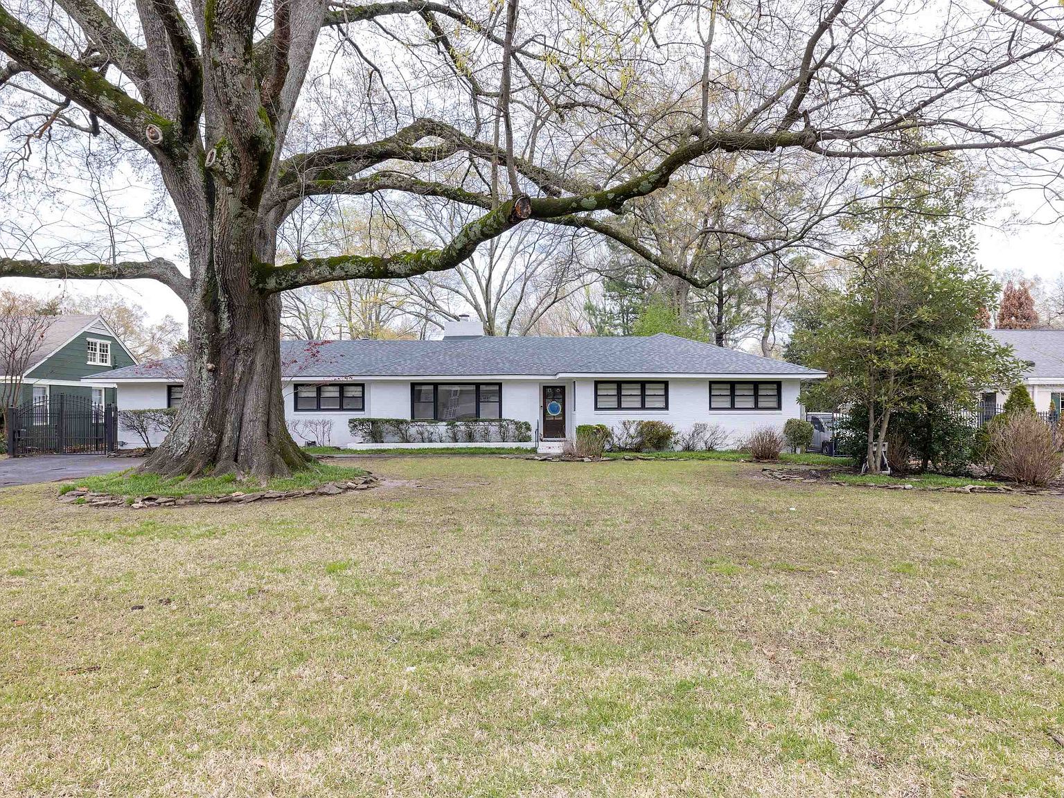 3856 Walnut Grove Rd, Memphis, TN 38111 | MLS #10144587 | Zillow