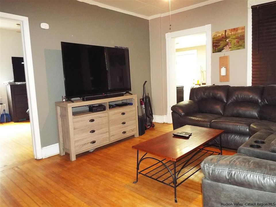 88 Market St, Saugerties, NY 12477 | Zillow