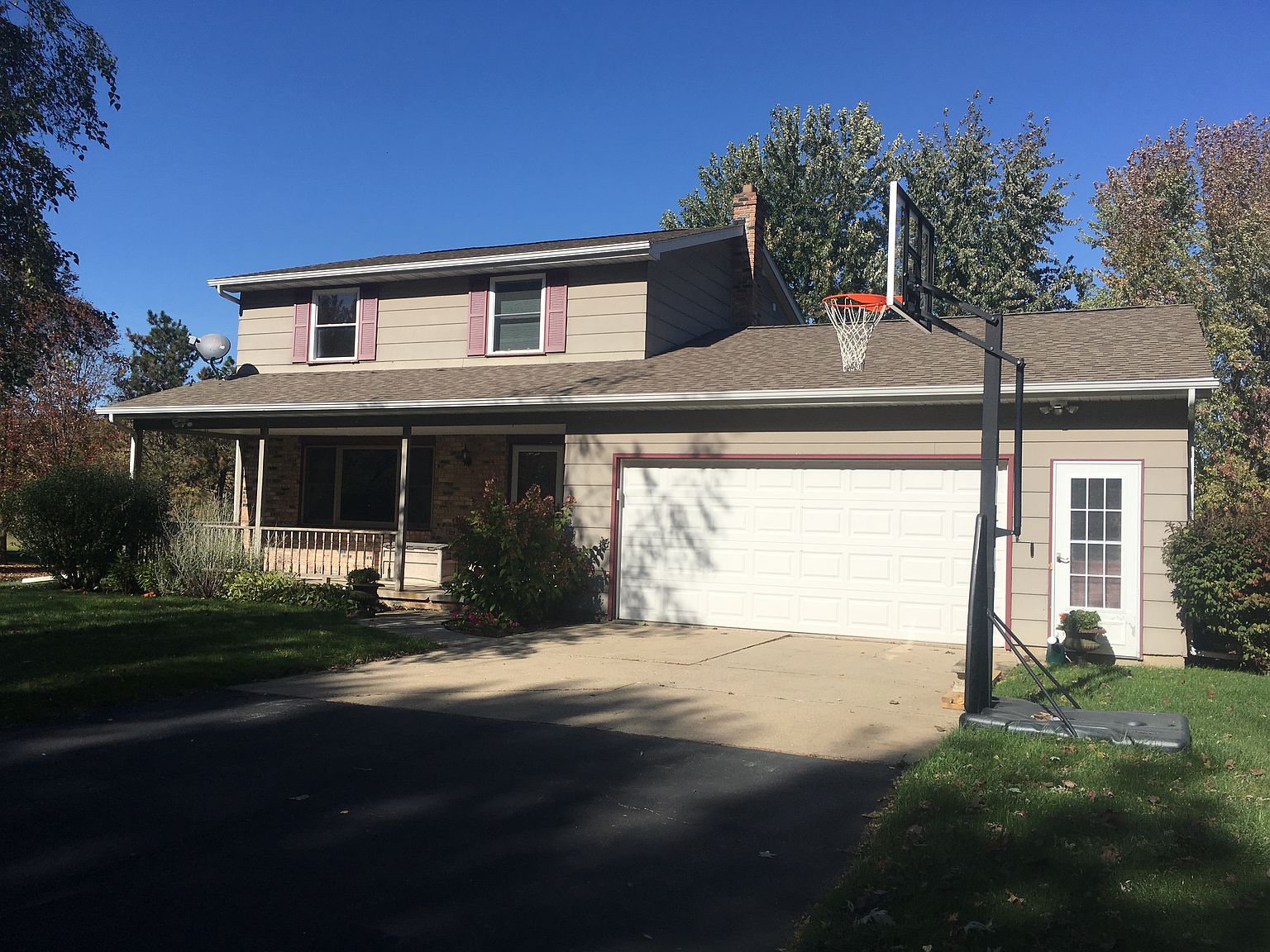 14274 Lakefield Rd, Hemlock, MI 48626 | Zillow