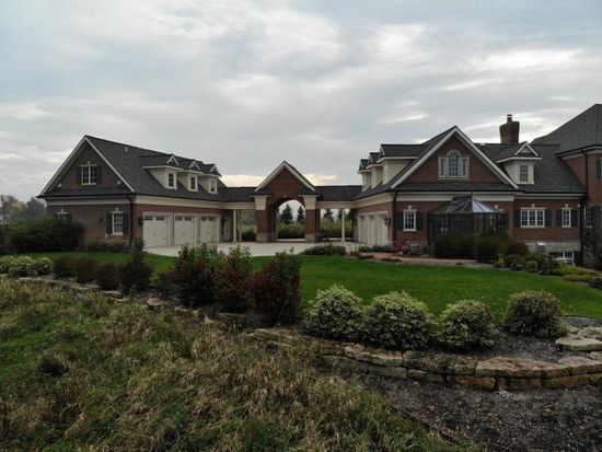 724 Woodridge Dr, Manitowoc, WI 54220 | MLS #1710183 | Zillow