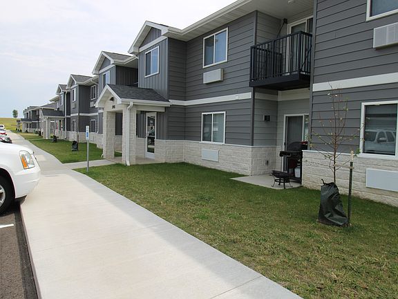 7748 Adrina Dr #103, Peosta, IA 52068 | Zillow