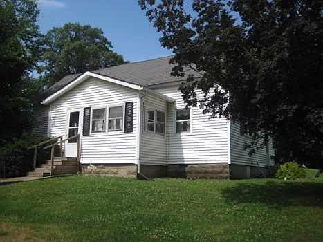 318 E Main St Enfield IL | Zillow