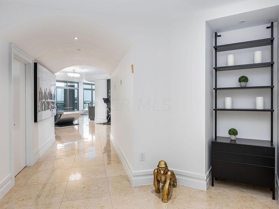 1 Miranova Pl Columbus, OH, 43215 - Apartments for Rent | Zillow