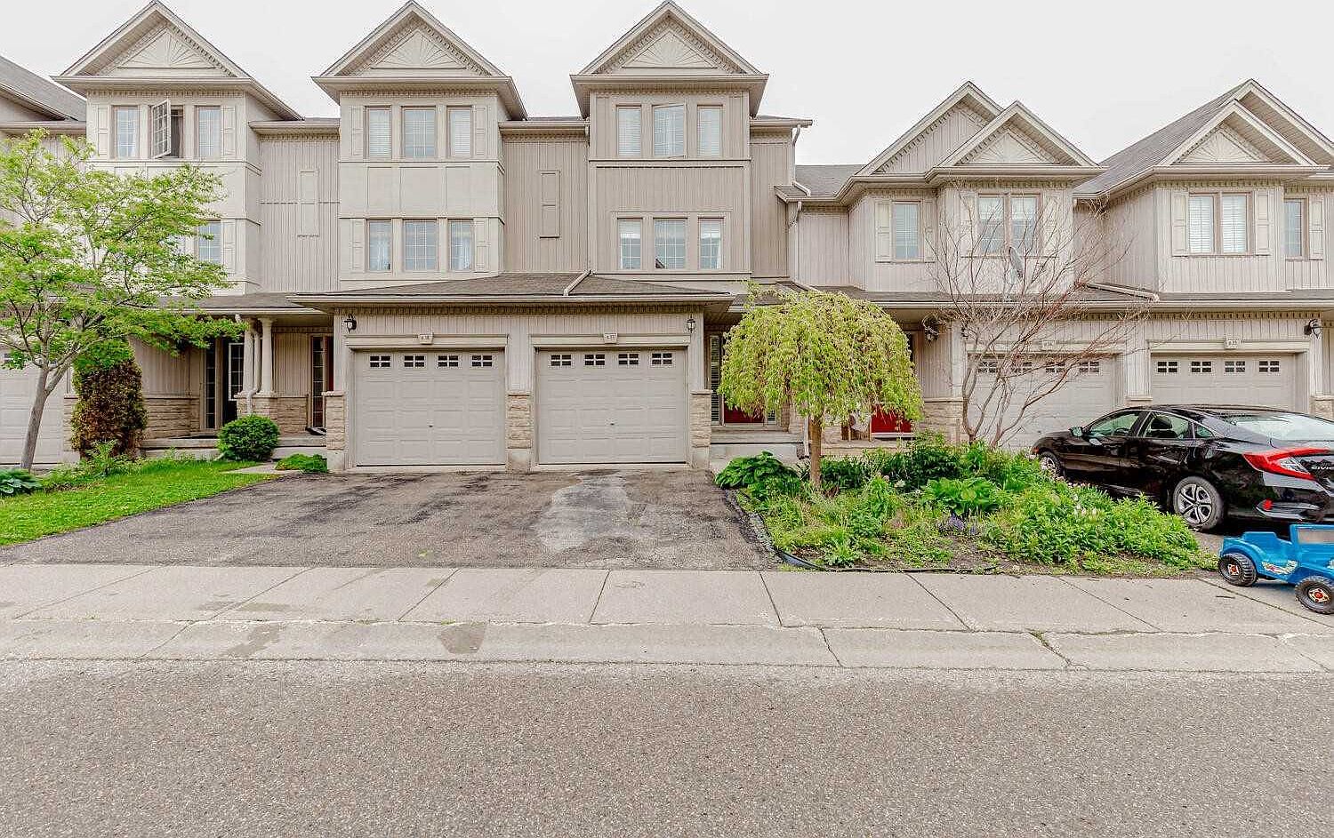 175 David Bergey Dr #G37, Kitchener, ON N2E 4H6 | Zillow