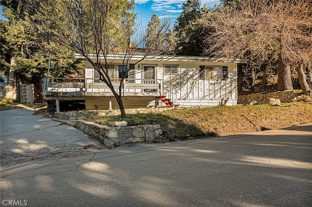 1164 Bear Springs Rd, Rimforest, CA 92378 | Zillow