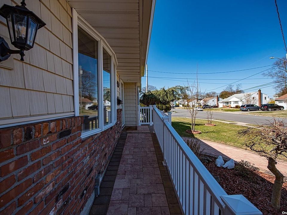 29 Burnage Ln, Babylon, NY 11702 | MLS #3468144 | Zillow