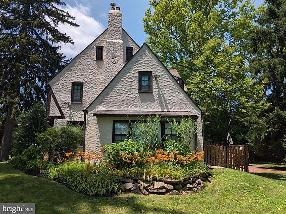 273 Strafford Ave, Strafford, PA 19087 | MLS #PACT2107018 | Zillow