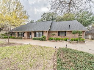 2801 Peachtree Ln, Pantego, TX 76013 | MLS #20540046 | Zillow