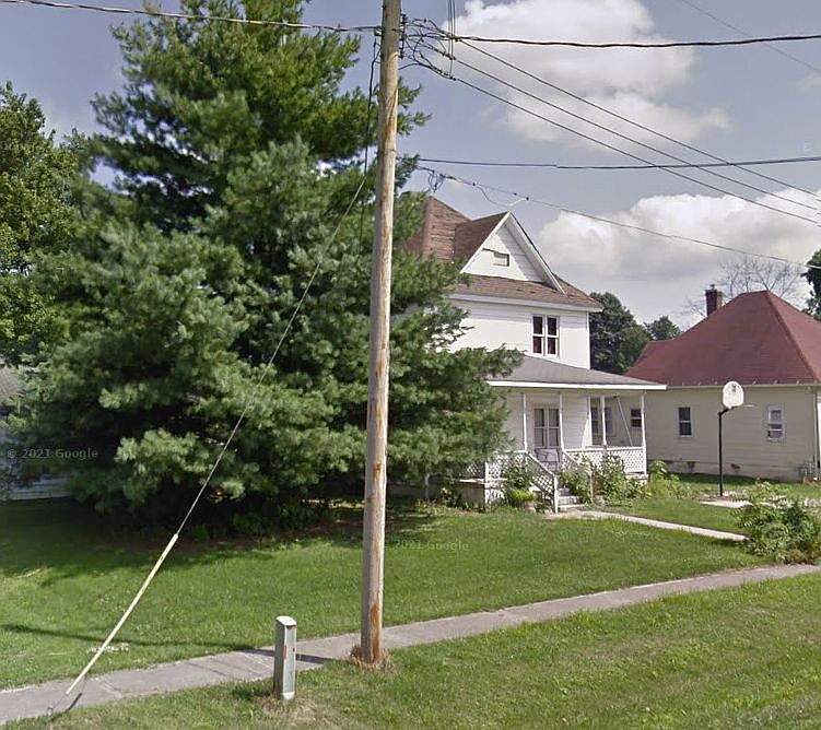 304 S Madison St, Middletown, IL 62666 | Zillow