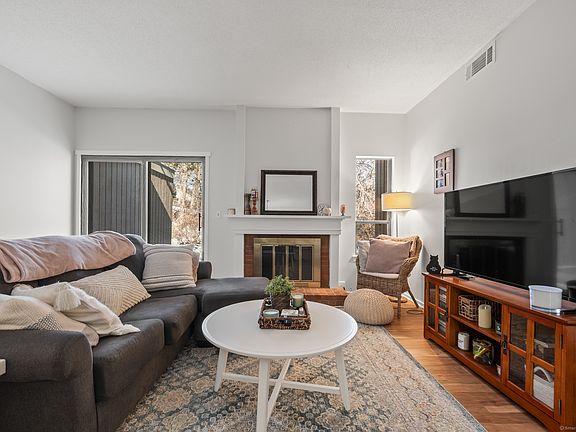 21 Heritage Cir #B, Southbury, CT 06488 | Zillow