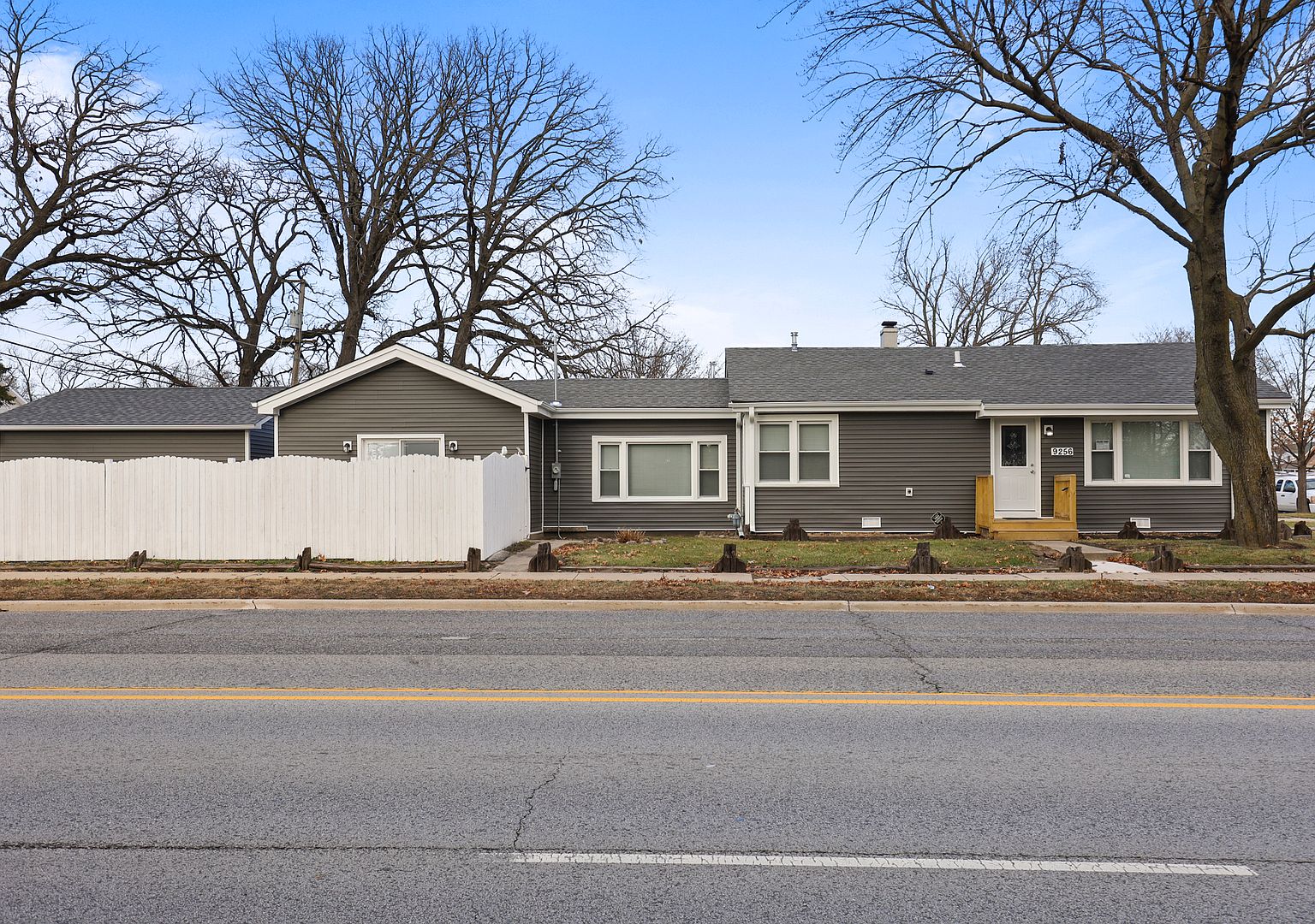 9256 S 53rd Ave, Oak Lawn, IL 60453 | MLS #11970120 | Zillow