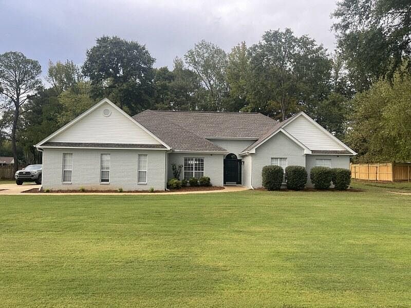 104 Meadow St, Fulton, MS 38843 | MLS #24-3425 | Zillow