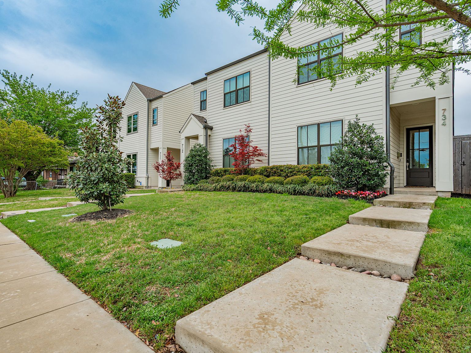734 W 7th St, Dallas, TX 75208 | Zillow