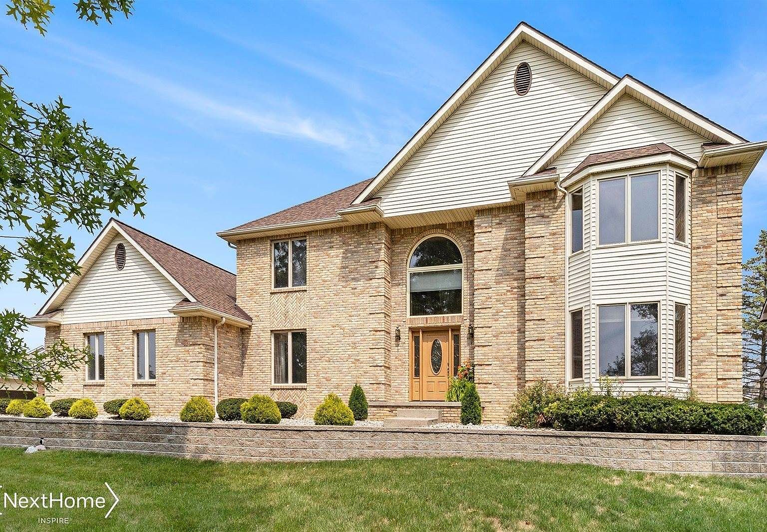 622 Charing Cross Dr, Grand Blanc, MI 48439 | MLS #50116591 | Zillow