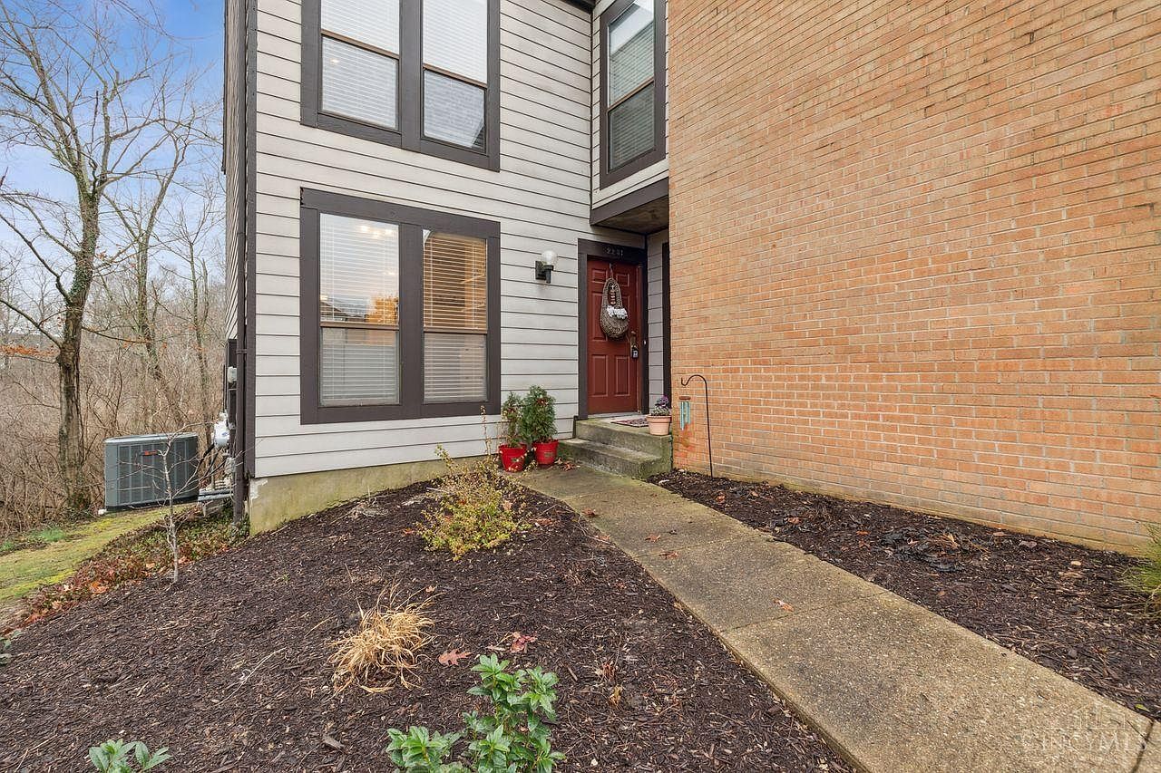 2231 Clough Ridge Dr, Cincinnati, OH 45230 | Zillow