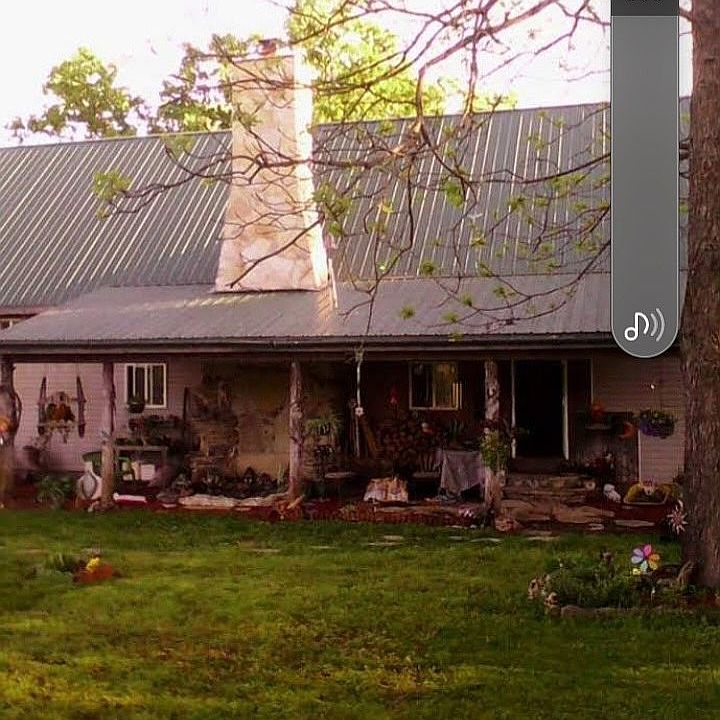 1322 Harrison Farm Ln, Bourbon, MO 65441 | Zillow