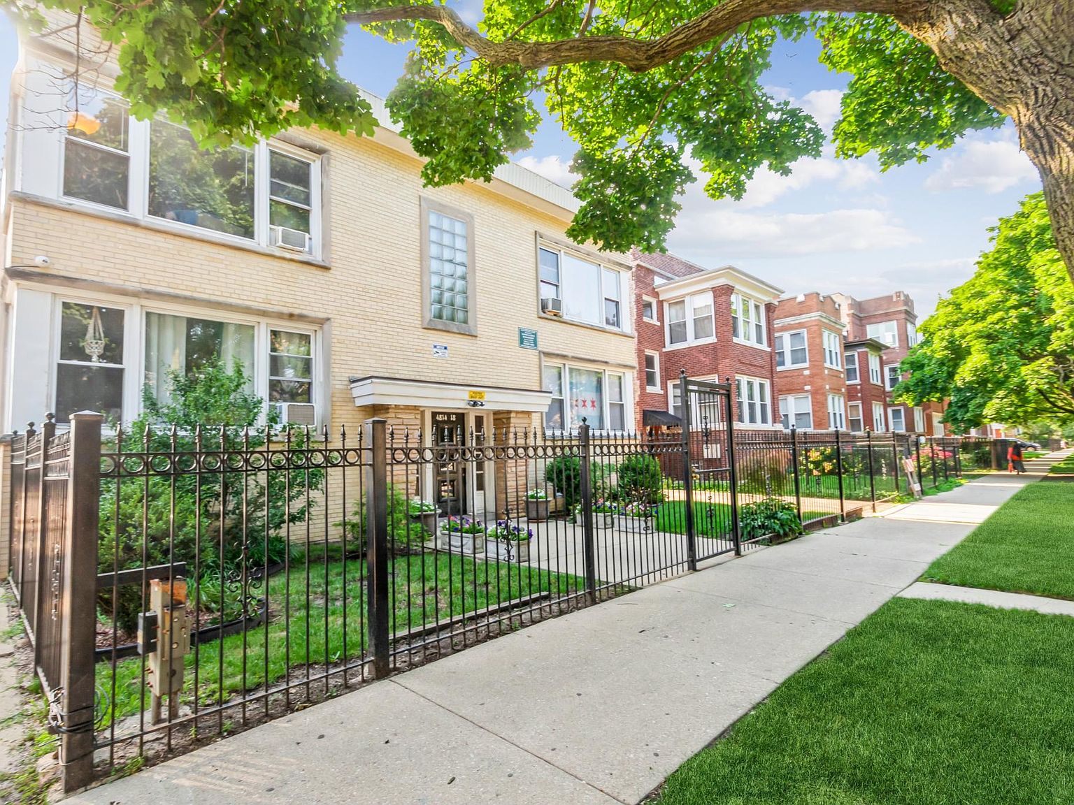 4818 N Saint Louis Ave #G, Chicago, IL 60625 | Zillow