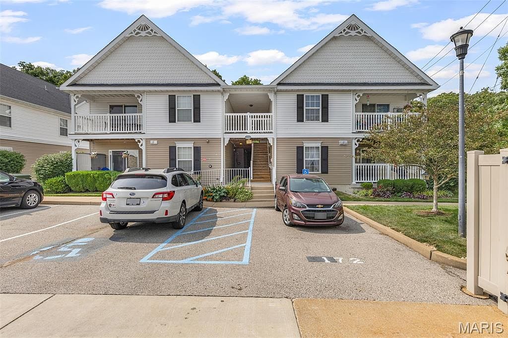 172 Brandy Mill Cir #4G, High Ridge, MO 63049 | Zillow