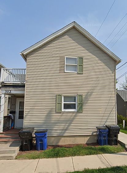 312 Saint Patrick St #2, Racine, WI 53402 | Zillow