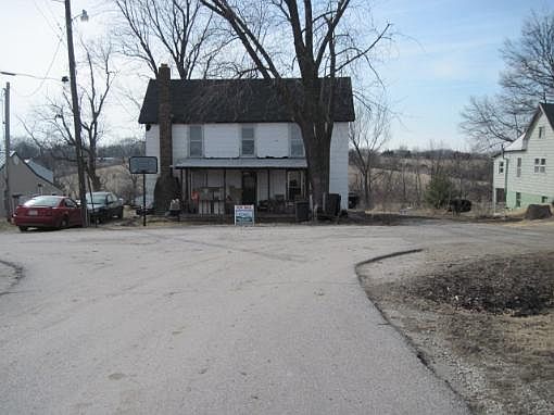 107 N Evans St, Armstrong, MO 65230 | Zillow