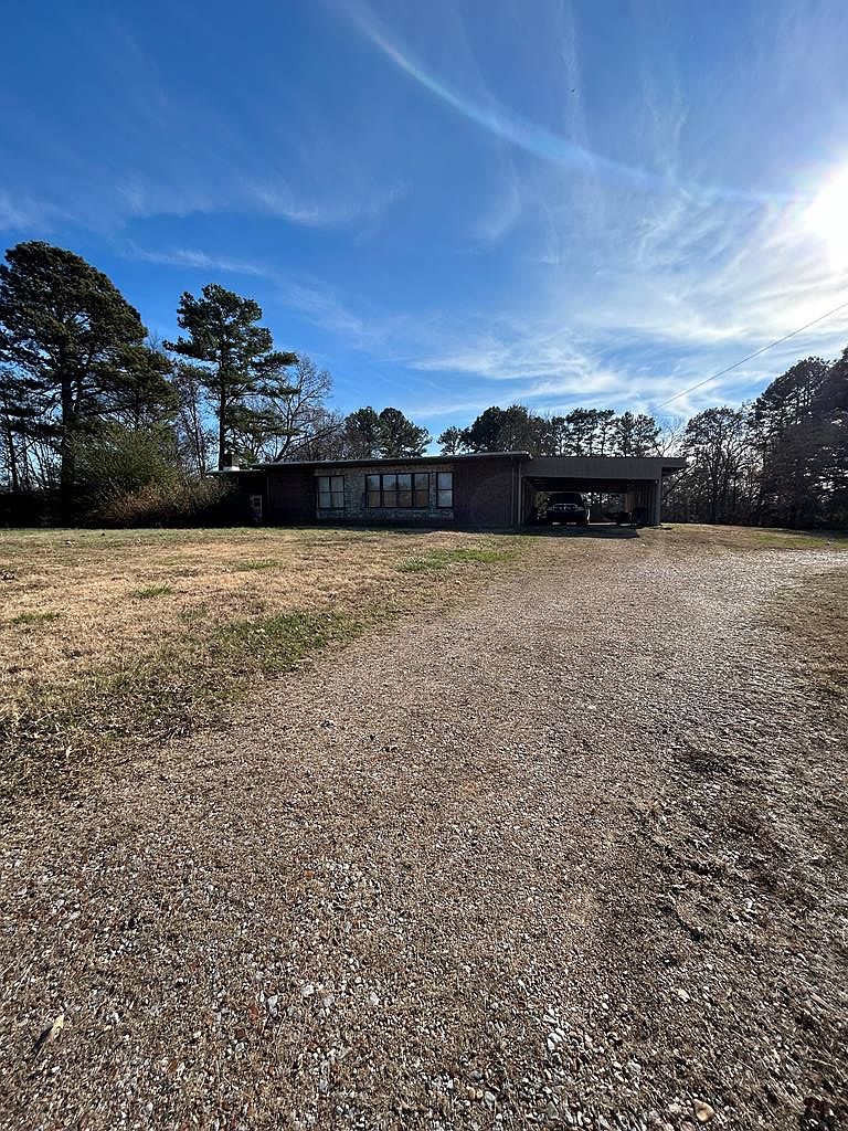 260 Old Union Rd, Paris, TN 38242 | Zillow