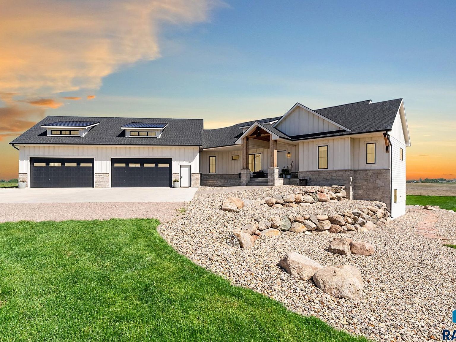 46556 Us Highway 18, Lennox, SD 57039 | MLS #22403605 | Zillow