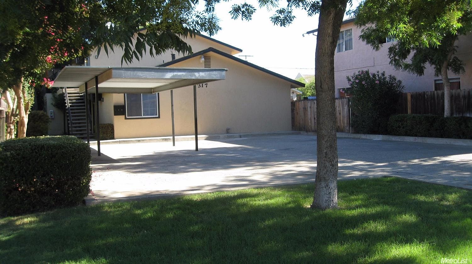 317 Maple St, Lodi, CA 95240 | Zillow