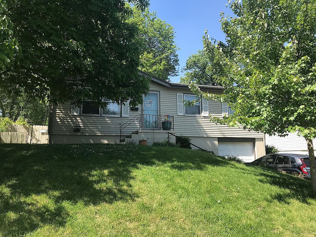8949 Laurie Cir, Omaha, NE 68124 | Zillow