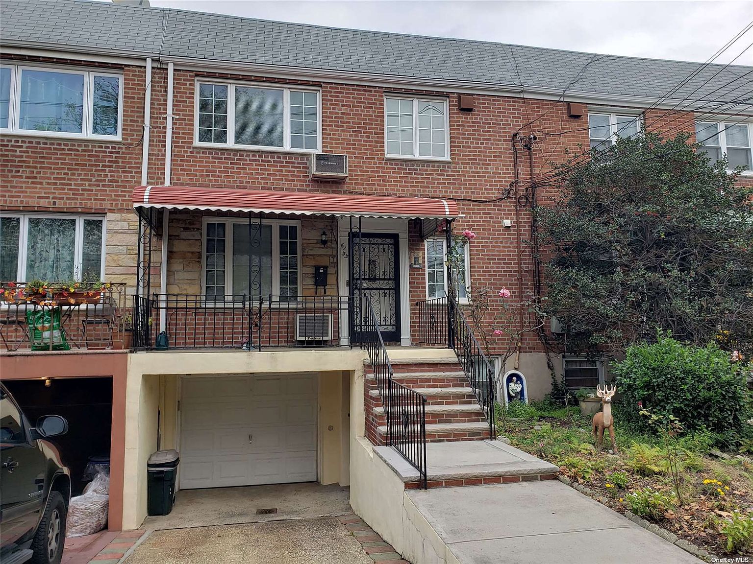 61-33 69th Place, Middle Village, NY 11379 | Zillow