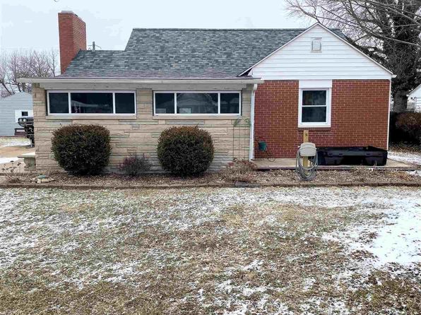 Flora Real Estate - Flora IL Homes For Sale | Zillow