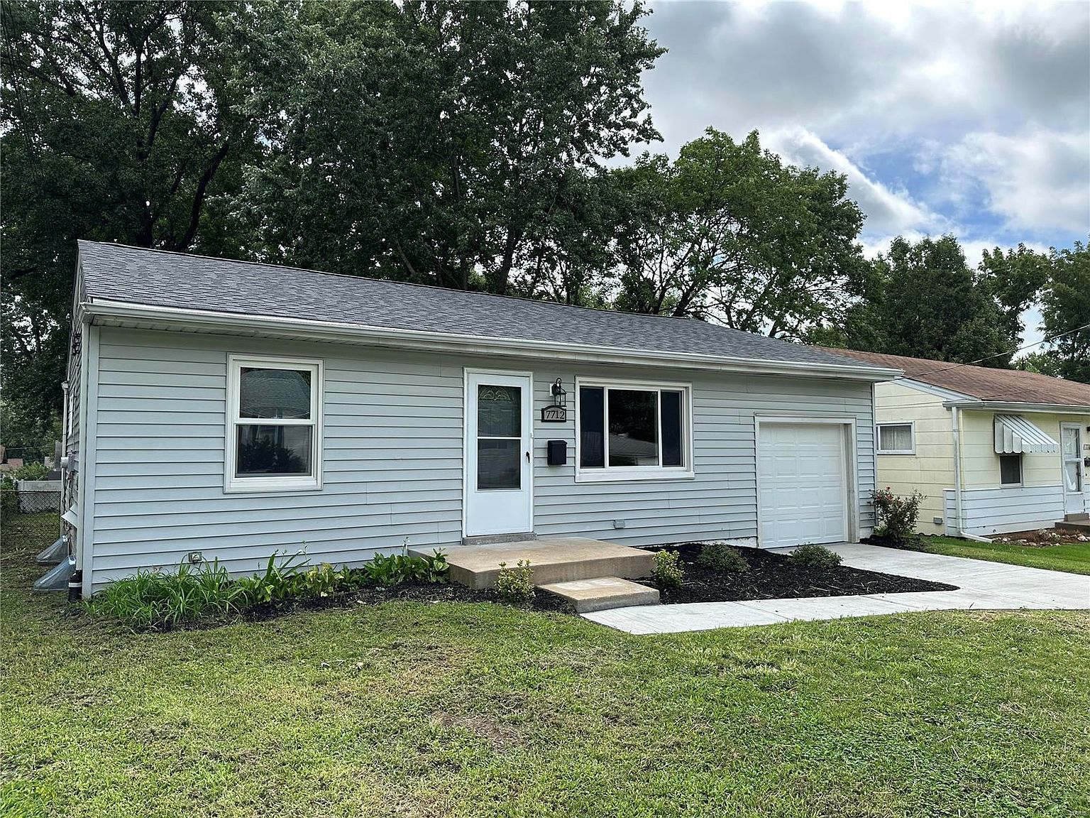 7712 Clevedon St, Saint Louis, MO 63123 | Zillow