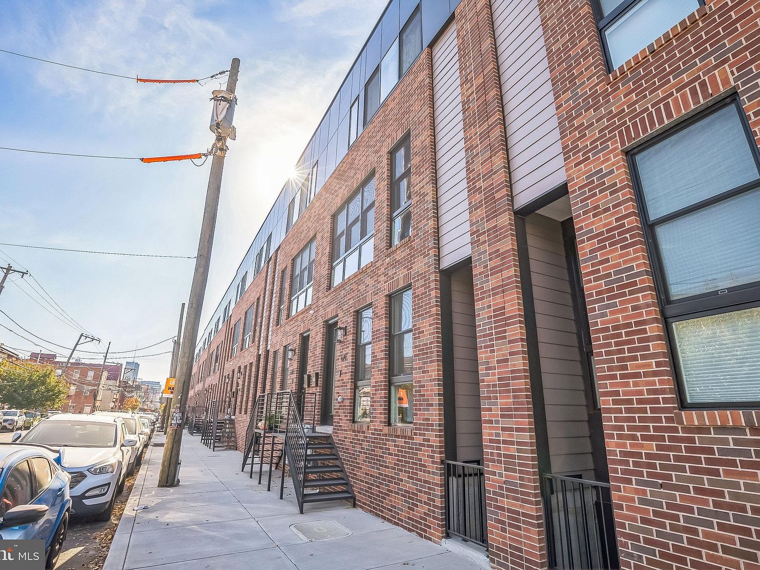 670 N 13th St, Philadelphia, PA 19123 | MLS #PAPH2415464 | Zillow