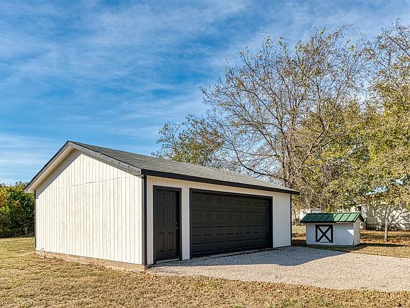 6081 Timber Trl, Azle, TX 76020 | Zillow