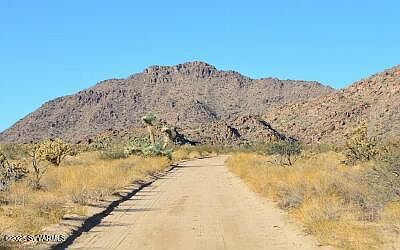 11811 Duquesne Rd, Yucca, AZ 86438 | MLS #538576 | Zillow