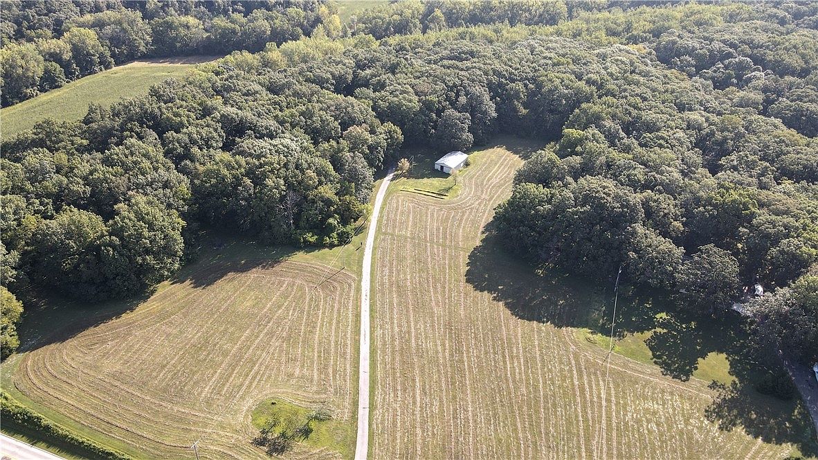 812 N 500th, Toledo, IL 62468 | Zillow