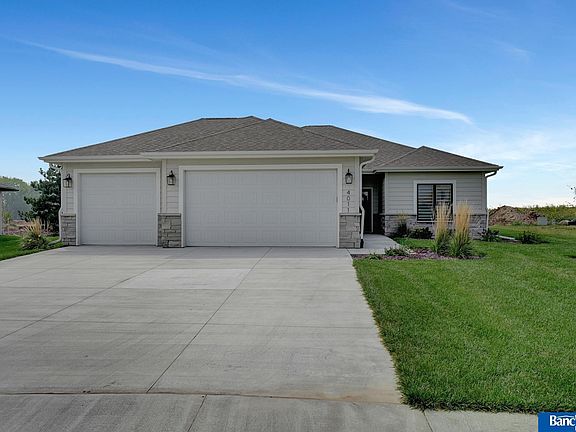 4011 Primrose Pl, Lincoln, NE 68516 | Zillow
