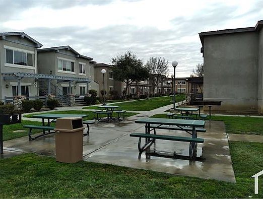 2247 Gilbert Gonzalez Jr Dr #25, Los Banos, CA 93635 | Zillow