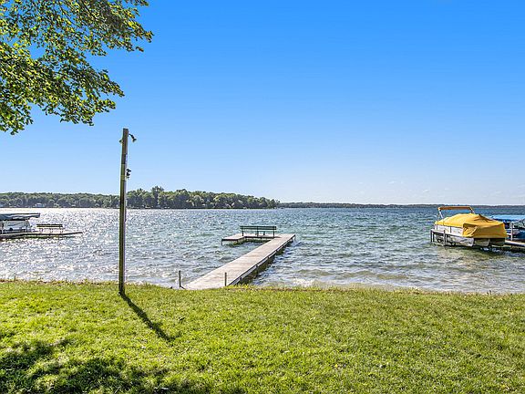 960 E Gull Lake Dr, Augusta, MI 49012 | MLS #24026273 | Zillow