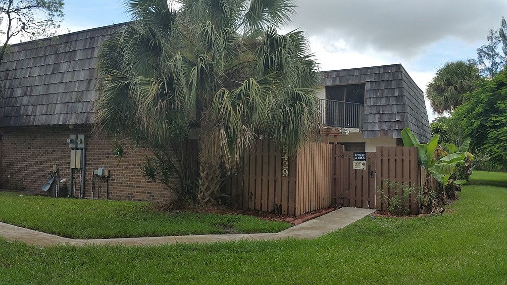 8429 N Coral Cir #8429, North Lauderdale, FL 33068 | Zillow