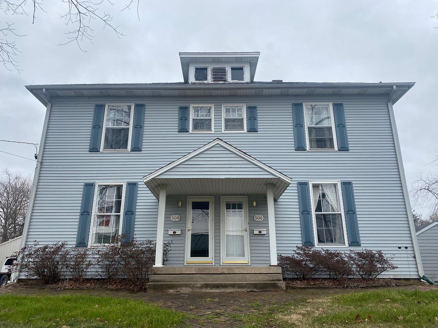 506 N Walnut St, Olney, IL 62450 | Zillow