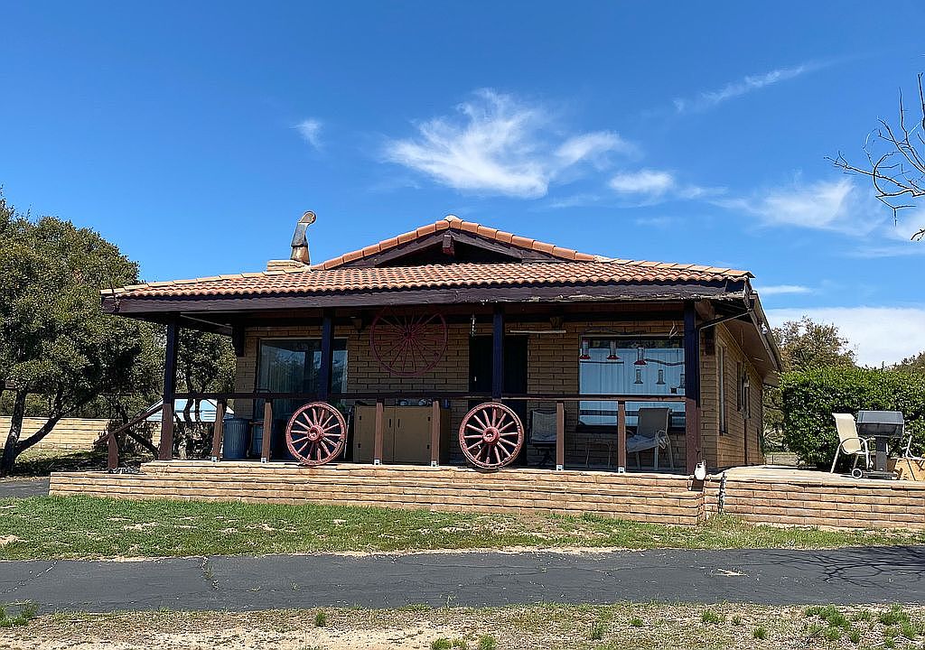37530 Montezuma Valley Rd, Ranchita, CA 92066 | Zillow