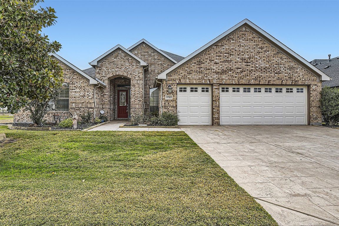 9705 Amber Ct, Denton, TX 76207 | MLS #20464349 | Zillow