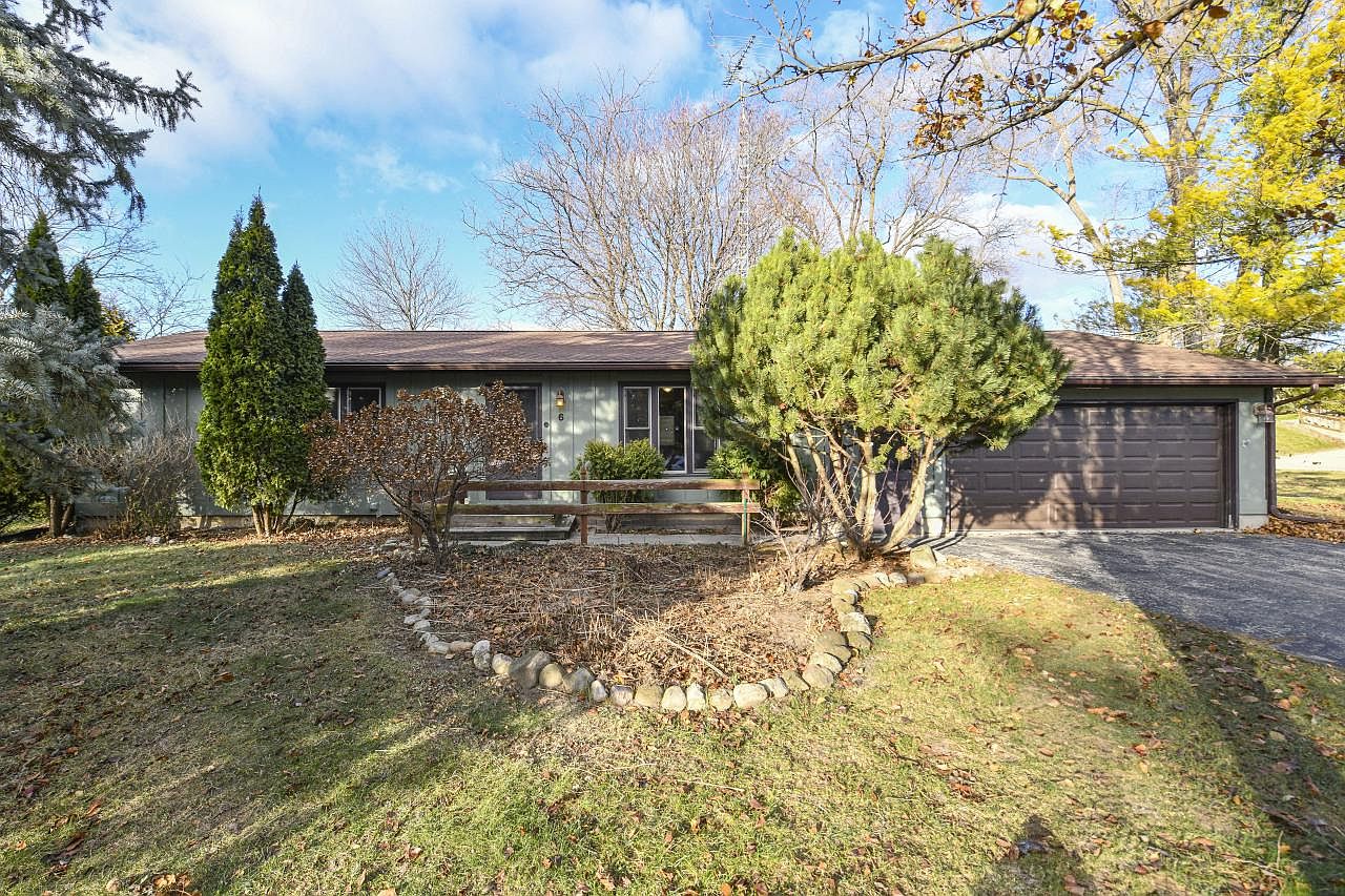 6 West Washington STREET, Darien, WI 53114 | Zillow