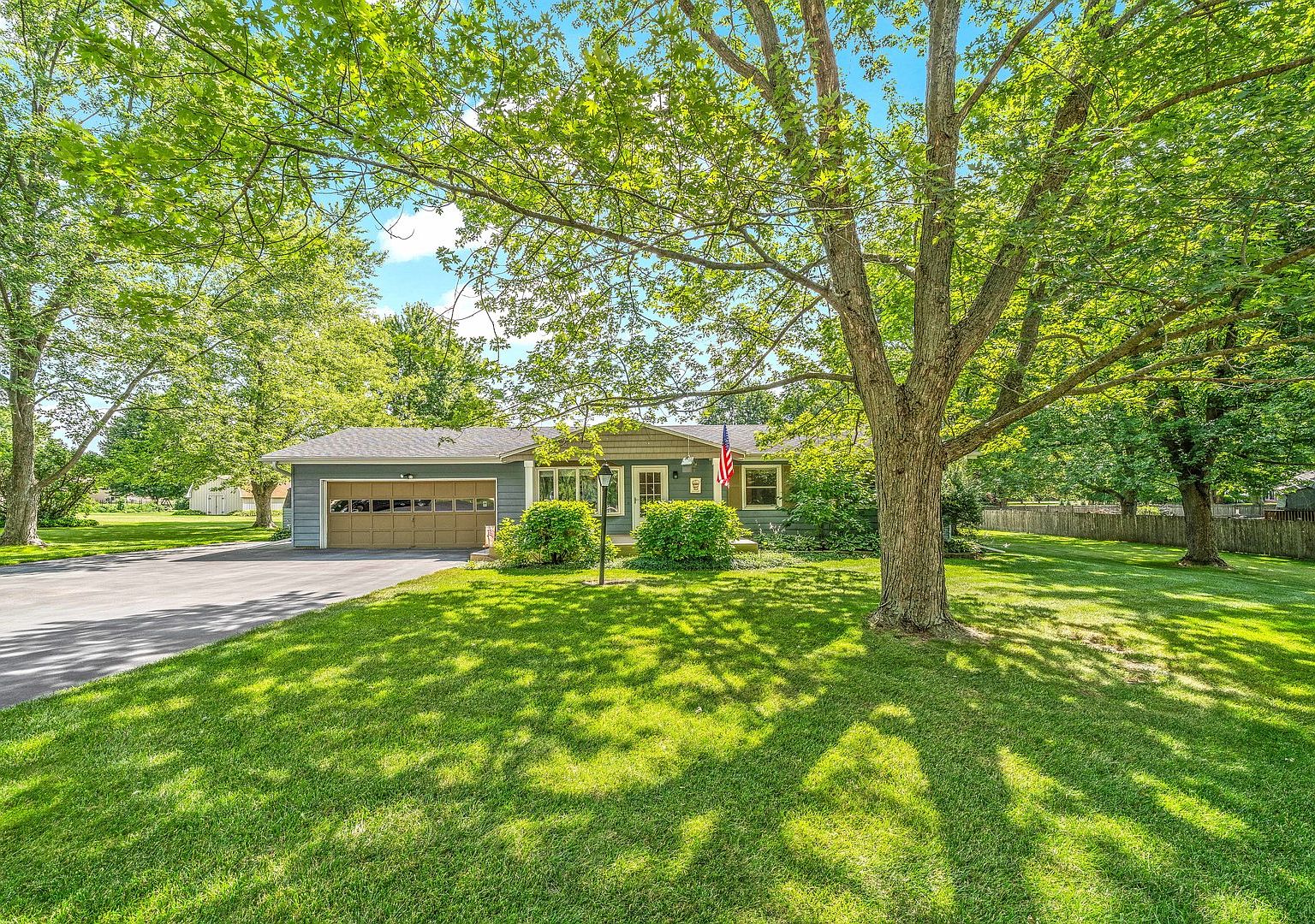 33682-5 Points Rd, Kingston, IL 60145 | Zillow