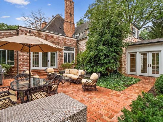 12033 Robyn Park Dr, Saint Louis, MO 63131 | Zillow