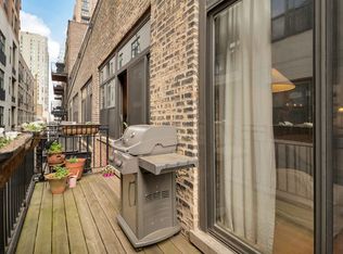 375 W Erie St APT 516, Chicago, IL 60654 | Zillow